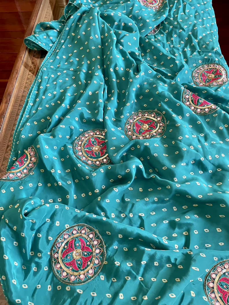 Myra Tari By Gayatri Myra Tari By Gayatri